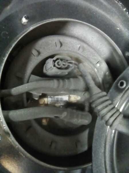 Fuel pump BMW 3 (E90) 320 d 1876038 | B-Parts