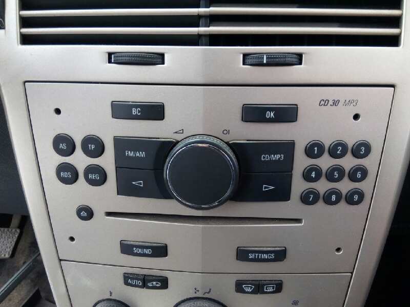 Radio OPEL ASTRA H GTC (A04) 1.7 CDTi (L08) 338208 | B-Parts