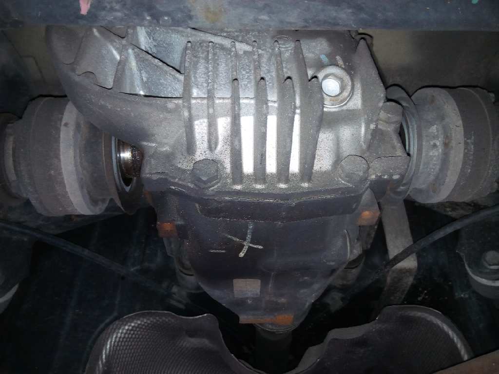Rear differential BMW X5 (E53) 3.0 d 2706626 | B-Parts