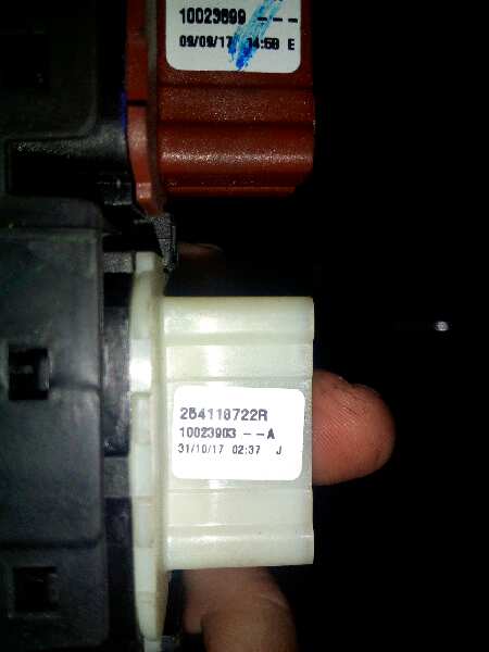 Left front window switch RENAULT CLIO IV (BH_) 1.5 dCi 90 3169521 | B-Parts