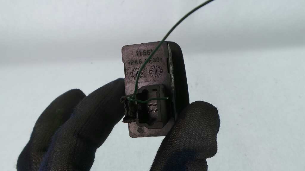 Right front window switch PEUGEOT 307 CC (3B) 2.0 HDi 135 96512625XT ...