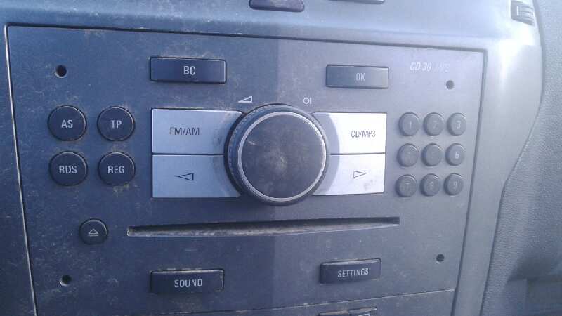 Autoradio OPEL ZAFIRA / ZAFIRA FAMILY B (A05) 1.9 CDTI (M75) | B-Parts