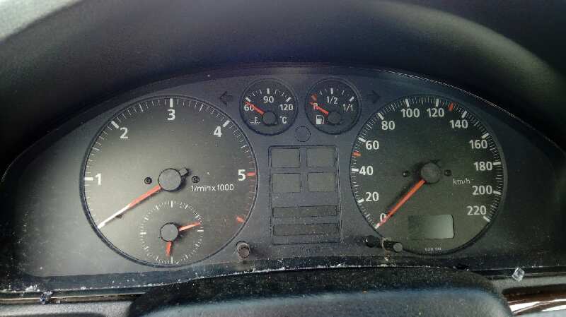 Instrument cluster AUDI A4 B5 (8D2) 1.9 TDI 1118538 | B-Parts