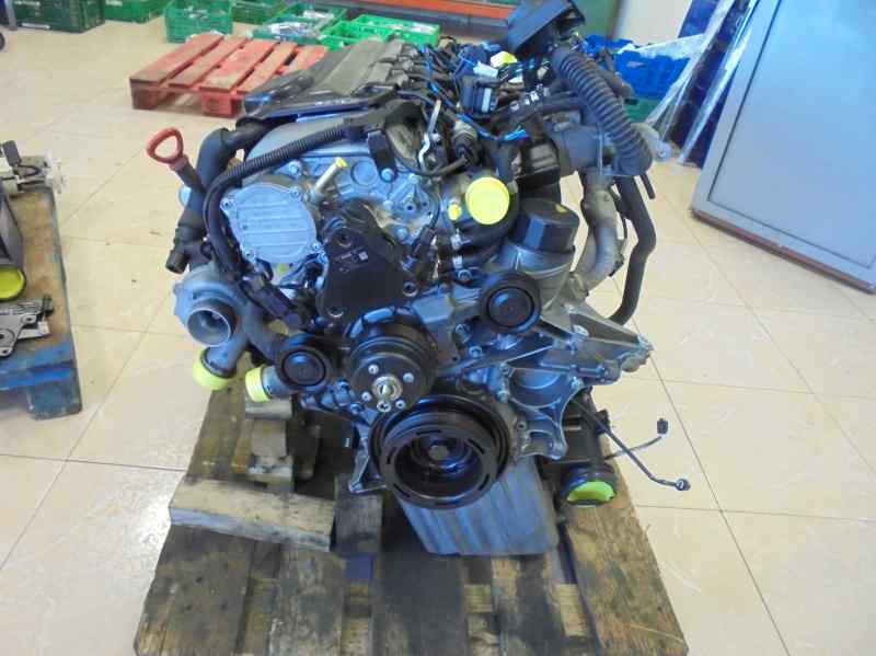 Motore MERCEDES-BENZ VITO Bus (W639) 3121244 | B-Parts