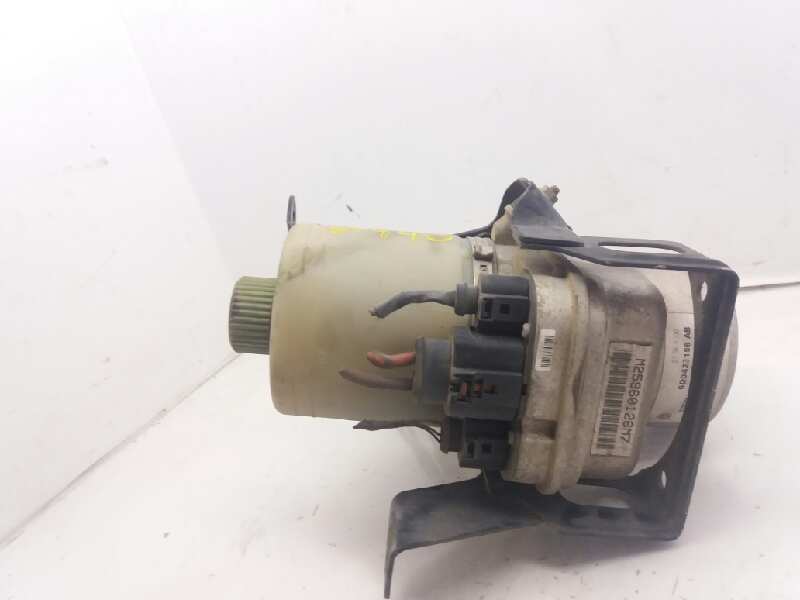 Pompe de direction assistée VW POLO (9N_) 1.4 TDI 6Q0423371 | B-Parts