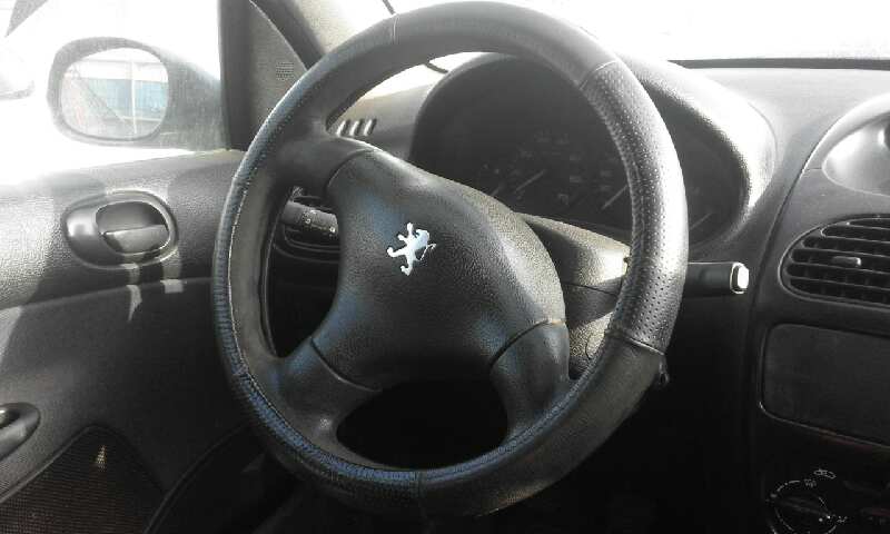 Steering wheel PEUGEOT 206 Hatchback (2A/C) 1.4 i 2013356 | B-Parts