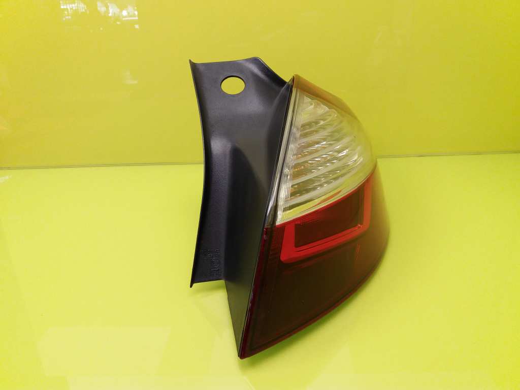 Right taillight RENAULT MEGANE III Hatchback (BZ0/1_, B3_) 1.5 dCi ...