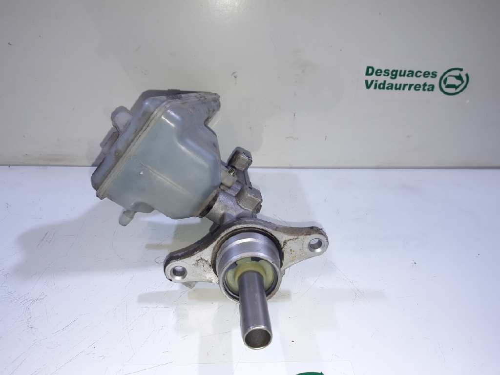 Brake master cylinder RENAULT TRAFIC II Bus (JL) 3163670 | B-Parts