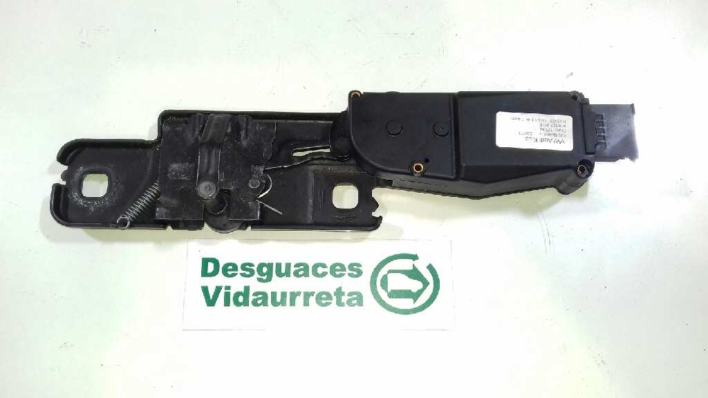 Tailgate lock AUDI Q5 (8RB) 2.0 TDI quattro 4F9827383E | B-Parts