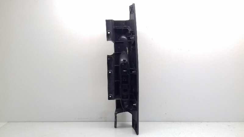 Feu arrière gauche RENAULT TRAFIC II Van (FL) 5117032 | B-Parts