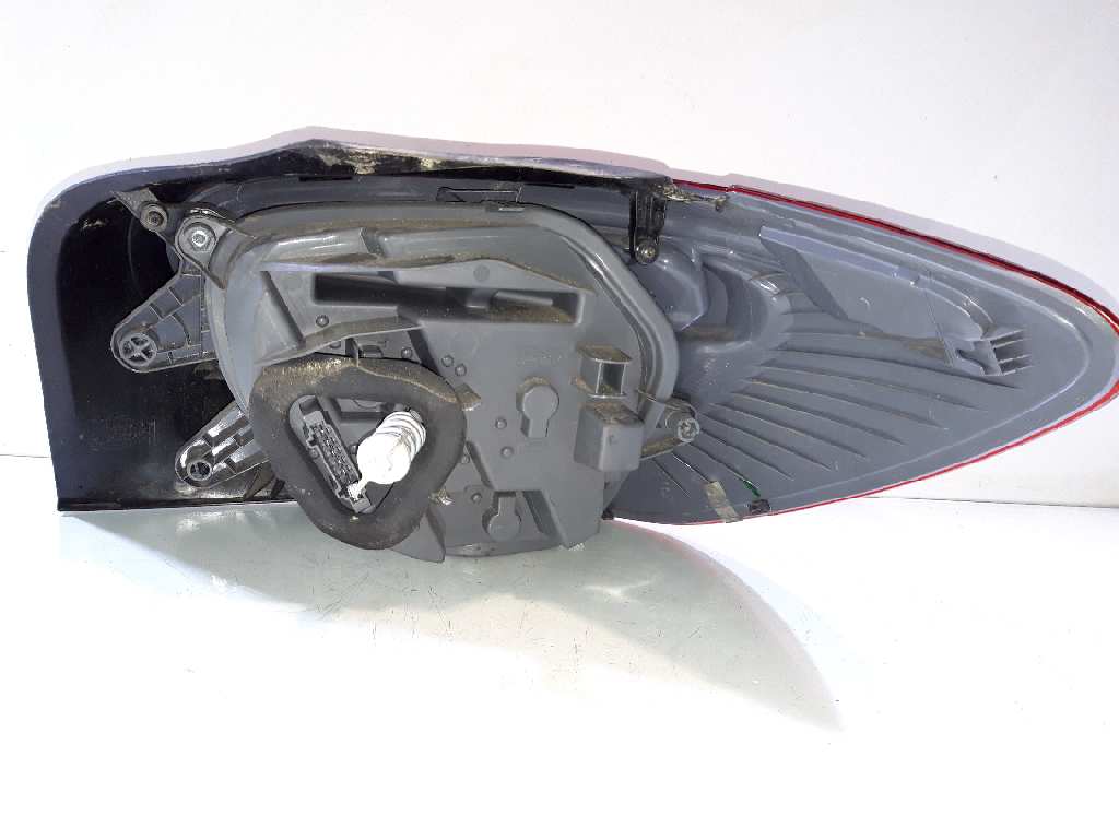 Feu arrière gauche MERCEDES-BENZ A-CLASS (W176) 5241738 | B-Parts