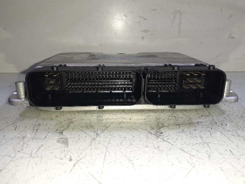 Engine control unit (ECU) VW PASSAT B5.5 (3B3) 1.9 TDI 5579525 | B-Parts