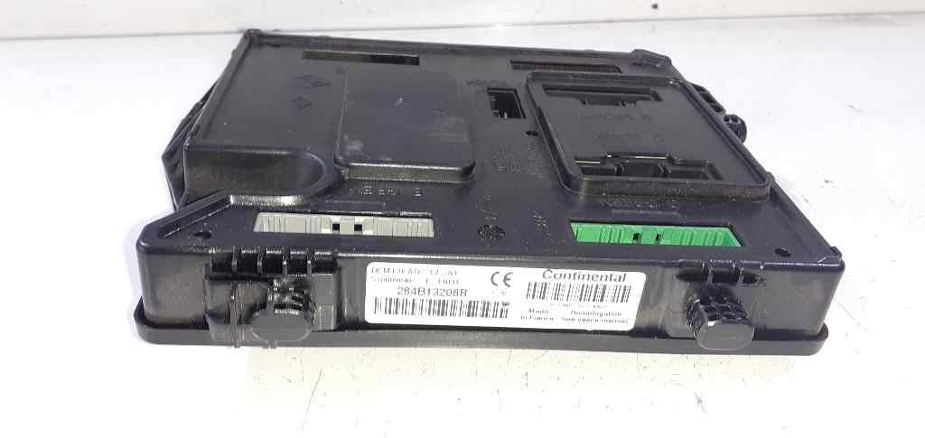 Fuse box RENAULT FLUENCE (L3_) 1.5 dCi (L30D, L30L, L306, L33F, L33L ...
