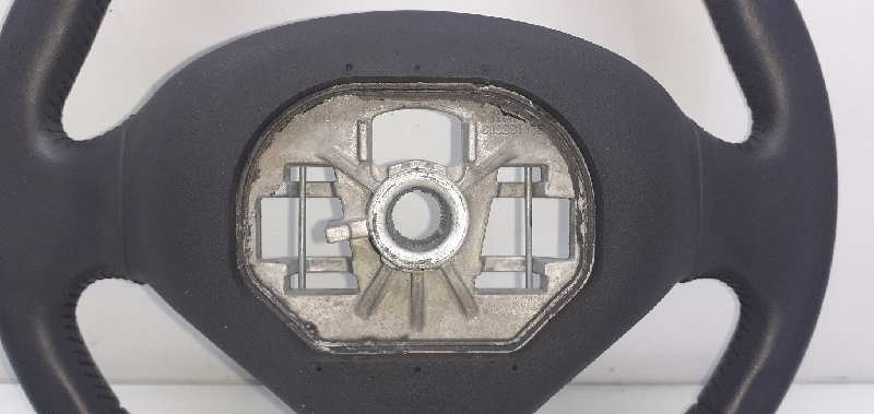 Steering wheel PEUGEOT 3008 MPV (0U_) 1.6 HDi 7054366 | B-Parts