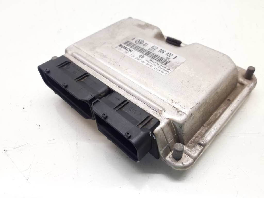 Engine control unit (ECU) VW GOLF IV (1J1) 2.8 VR6 4motion 7578056 | B ...