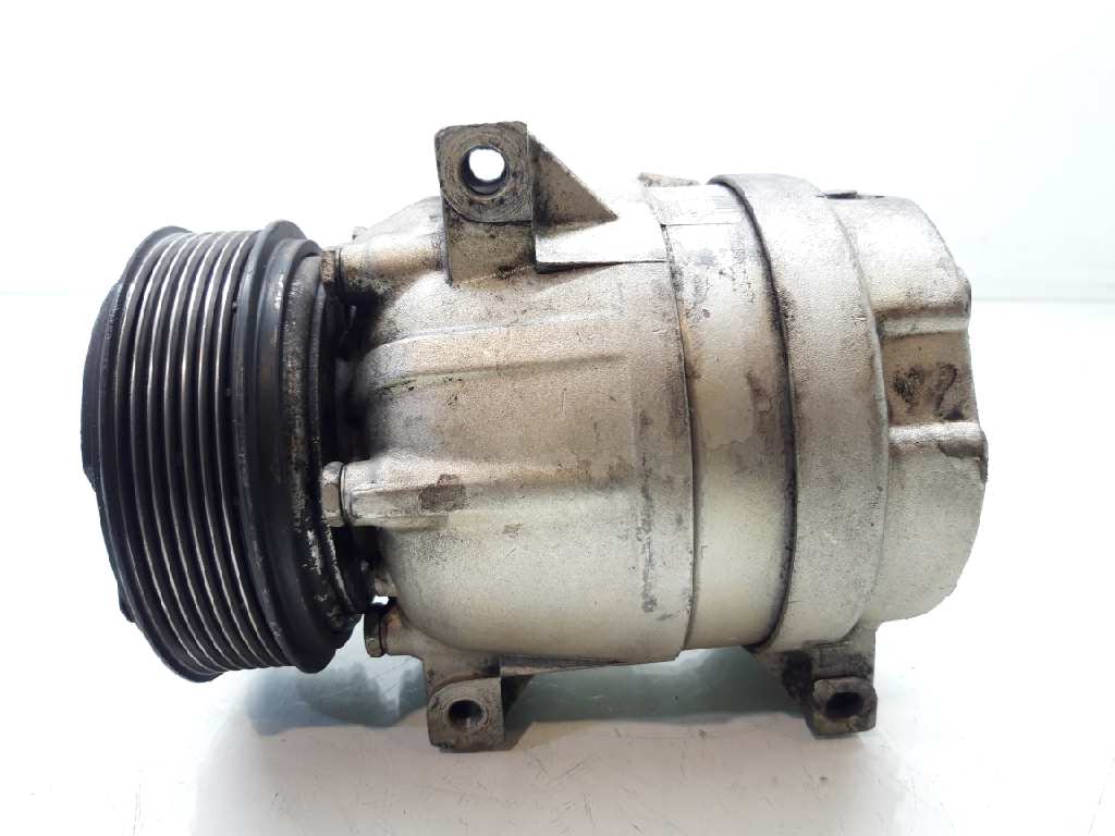 AC compressor RENAULT MASTER II Van (FD) 2.5 dCi 7769866 | B-Parts