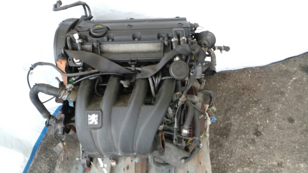 Motor PEUGEOT 406 (8B) 2.0 16V 942 | B-Parts