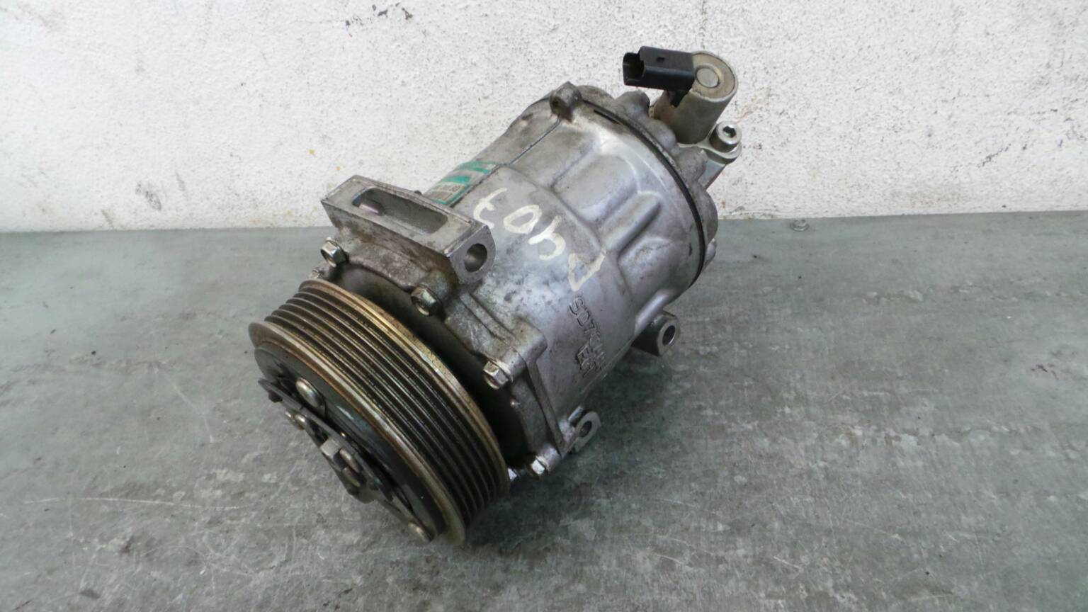 AC compressor PEUGEOT 407 (6D_) 2.0 (6DRFNB, 6DRFNE) 92041 | B-Parts