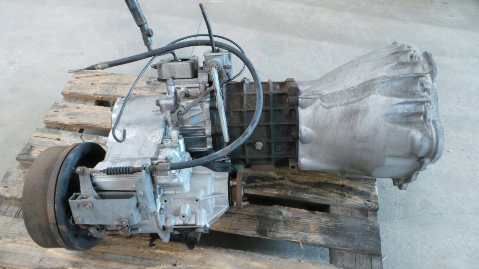 Manual gearbox LAND ROVER RANGE ROVER I 3.5 Vogue 4x4 | B-Parts