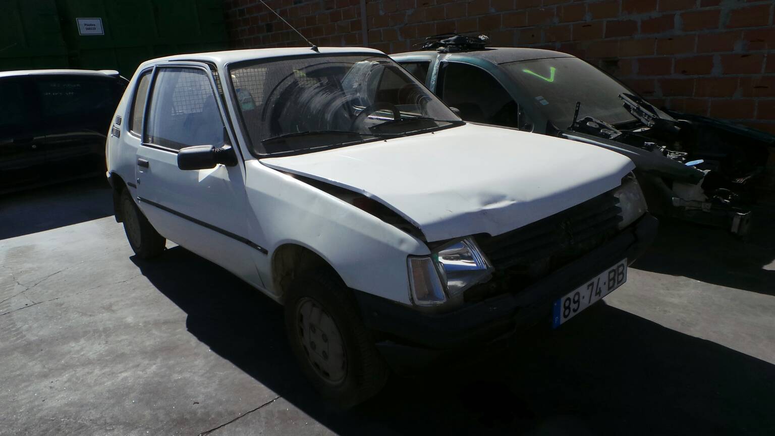 Pièces d'occasion pour PEUGEOT 205 II (20A/C)1.7 Diesel | B-Parts
