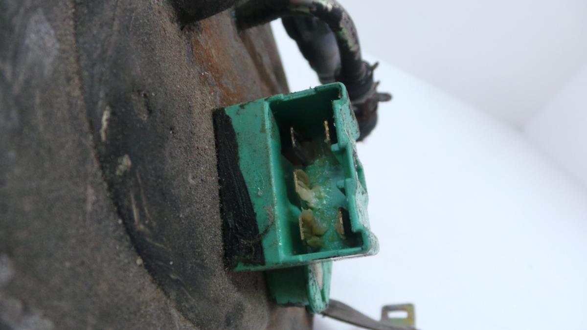 Fuel pump HONDA CR-V I (RD) 2.0 16V 4WD (RD1, RD3) 5678831 | B-Parts