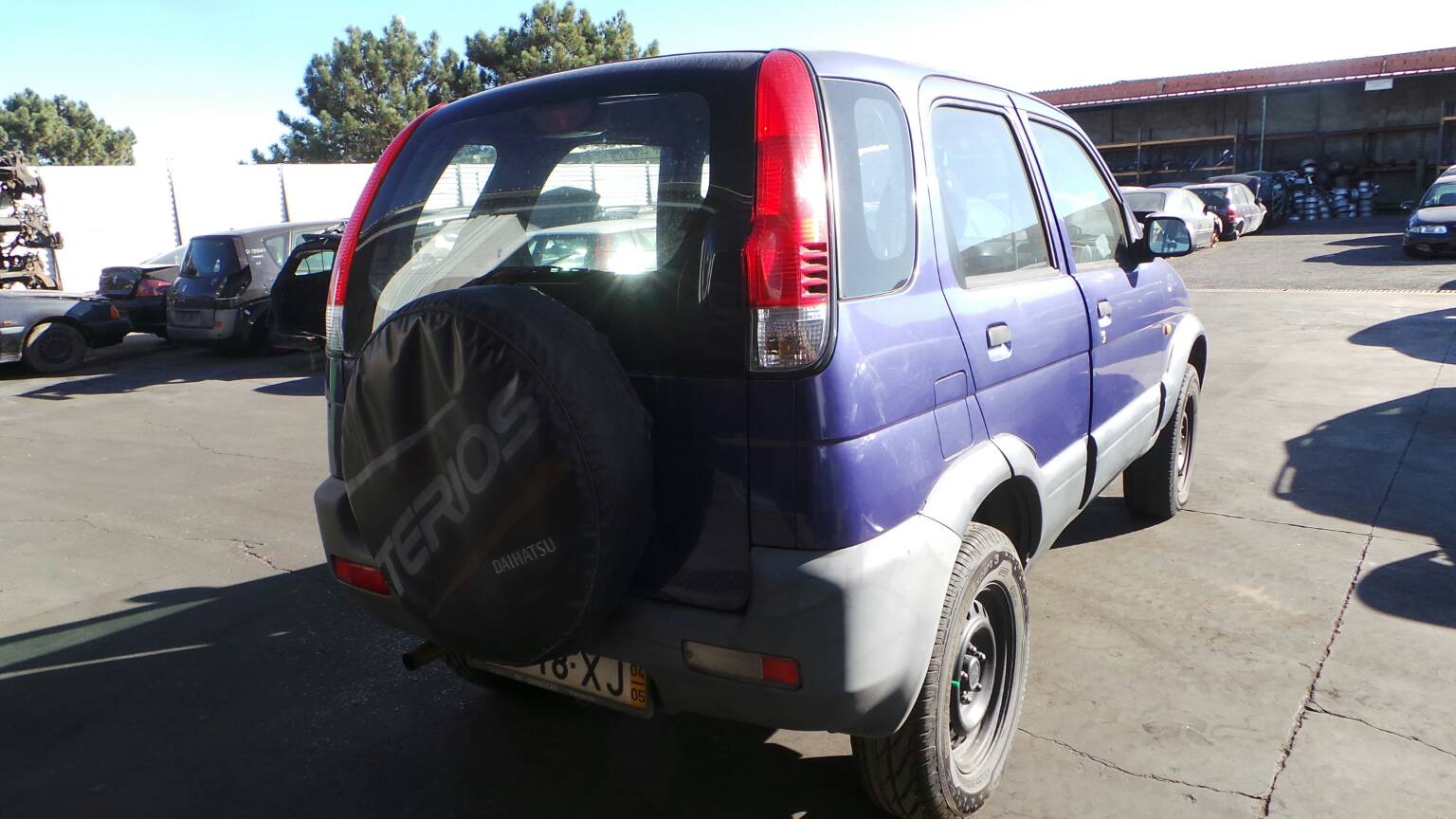 Front grille DAIHATSU TERIOS (J1_) 1.3 4WD (J102) | B-Parts