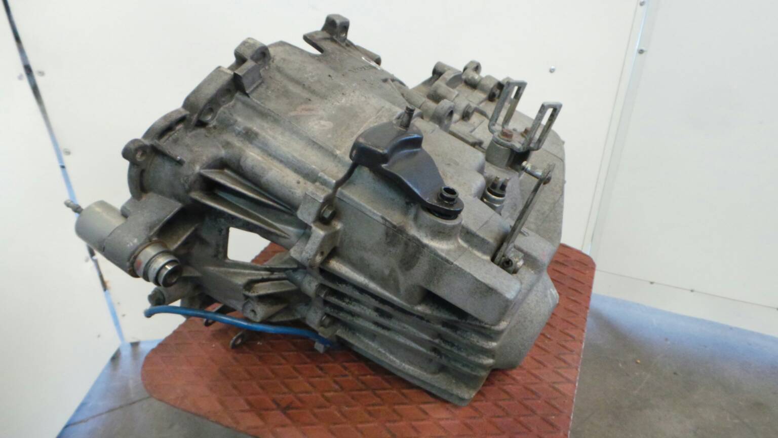 Manual gearbox VOLVO 850 Estate (855) 2.0 Turbo 120103 | B-Parts