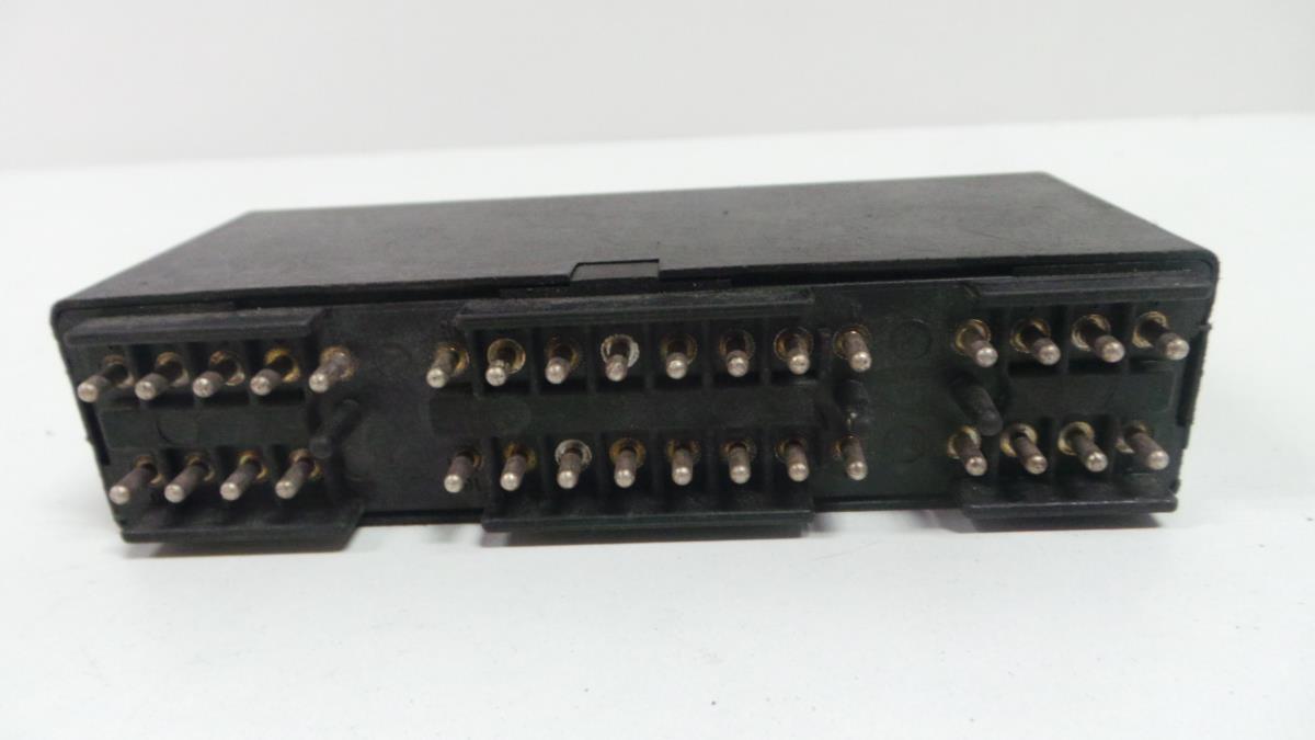Lights ECU MERCEDES-BENZ 124 Saloon (W124) 200 D (124.120) 6100813 | B ...