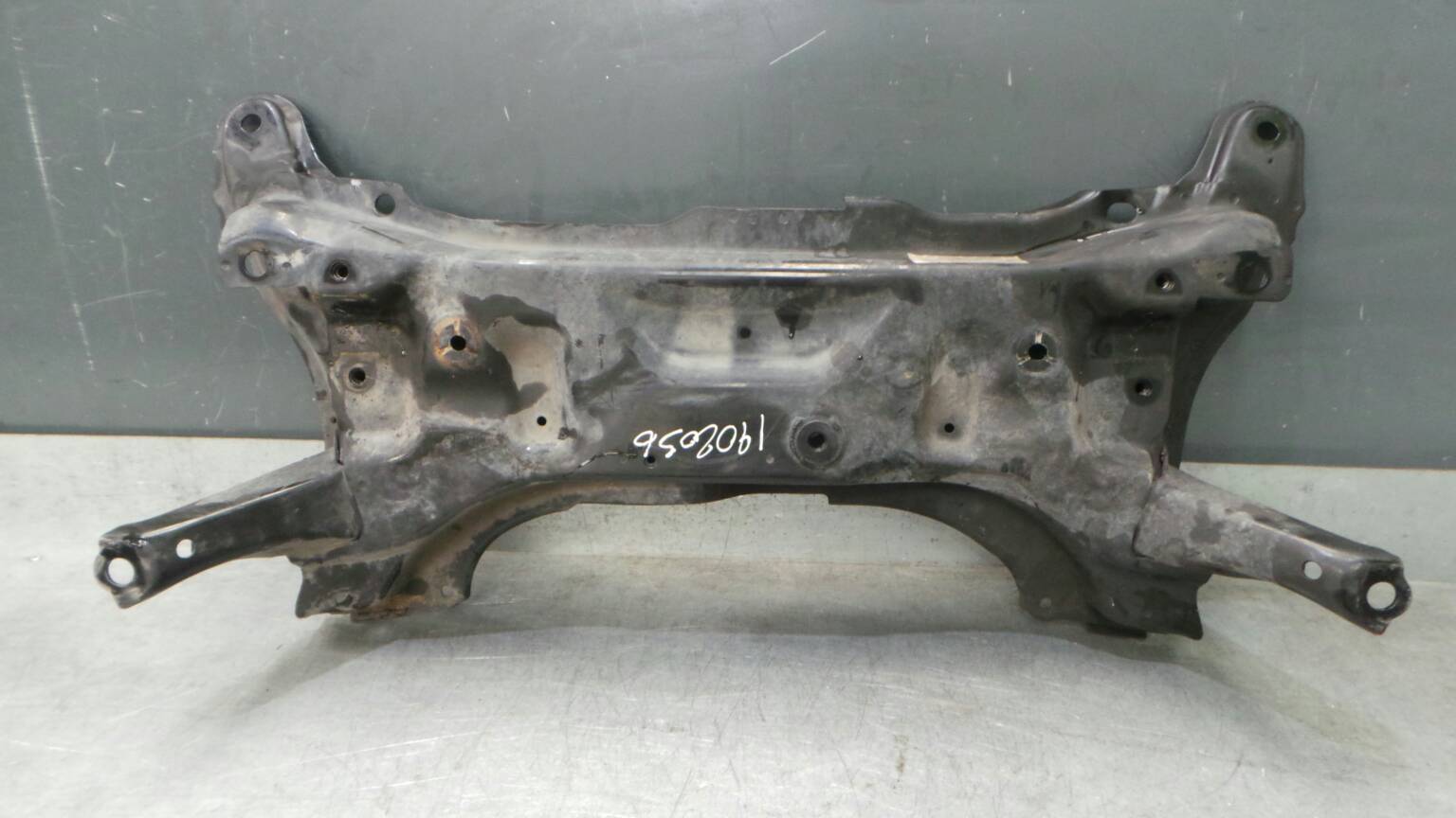 Subframe TOYOTA YARIS (_P9_) 1.4 D-4D (NLP90_) | B-Parts