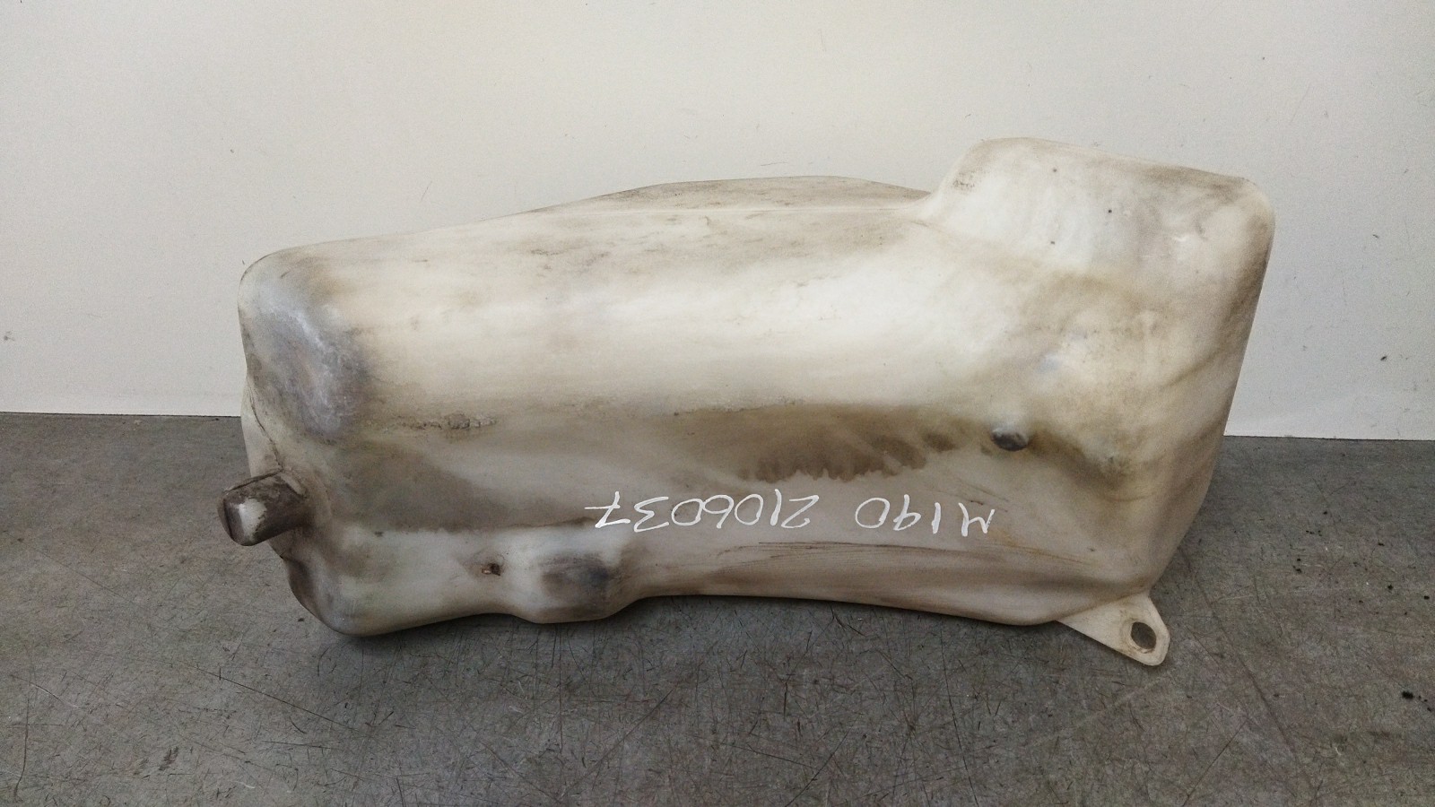 Behälter Scheibenwaschanlage MERCEDES-BENZ 190 (W201) D 2.0 (201.122 ...