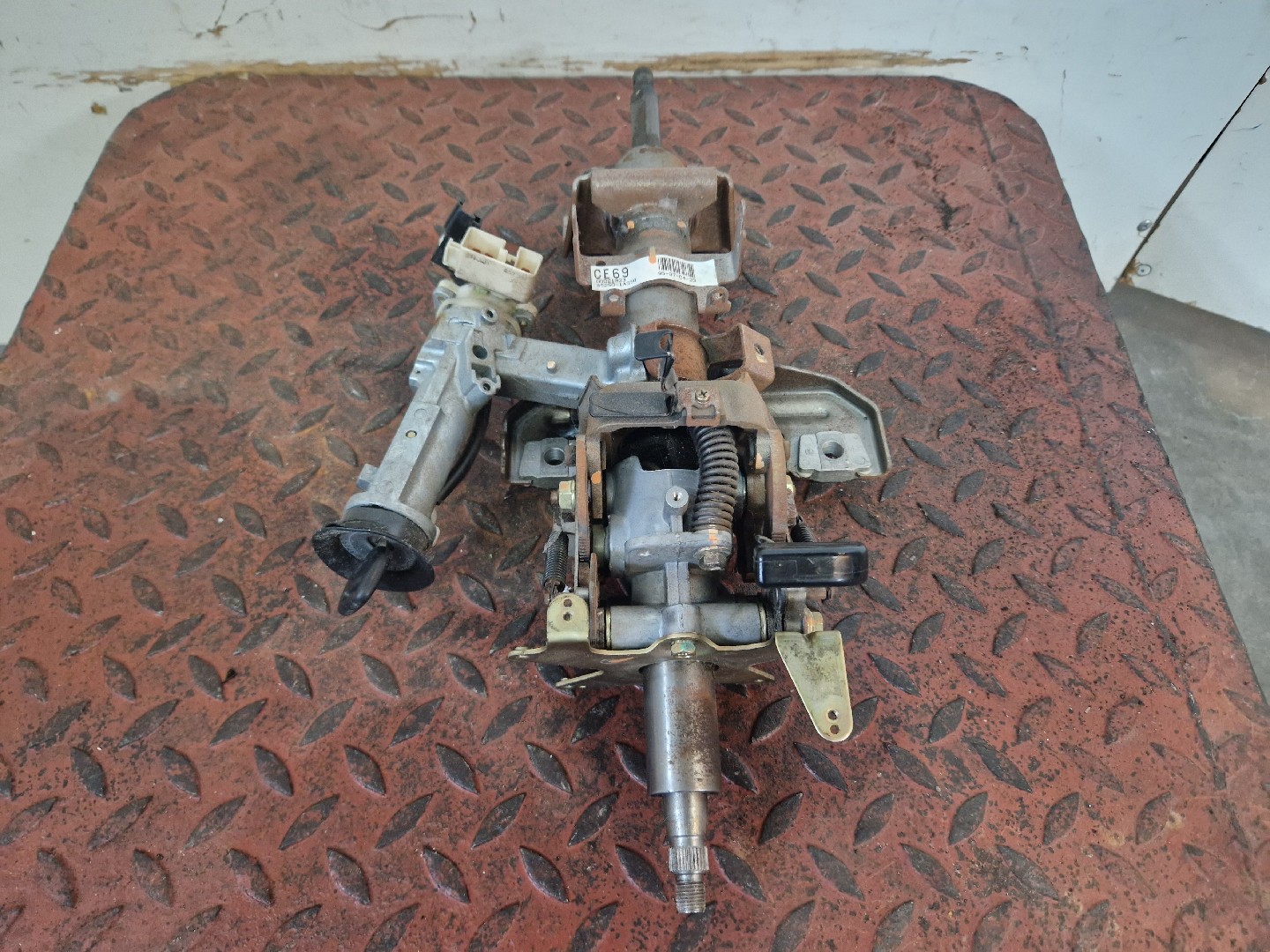 Steering column TOYOTA COROLLA Compact (_E10_) 1.3 XLI 16V (EE101 ...