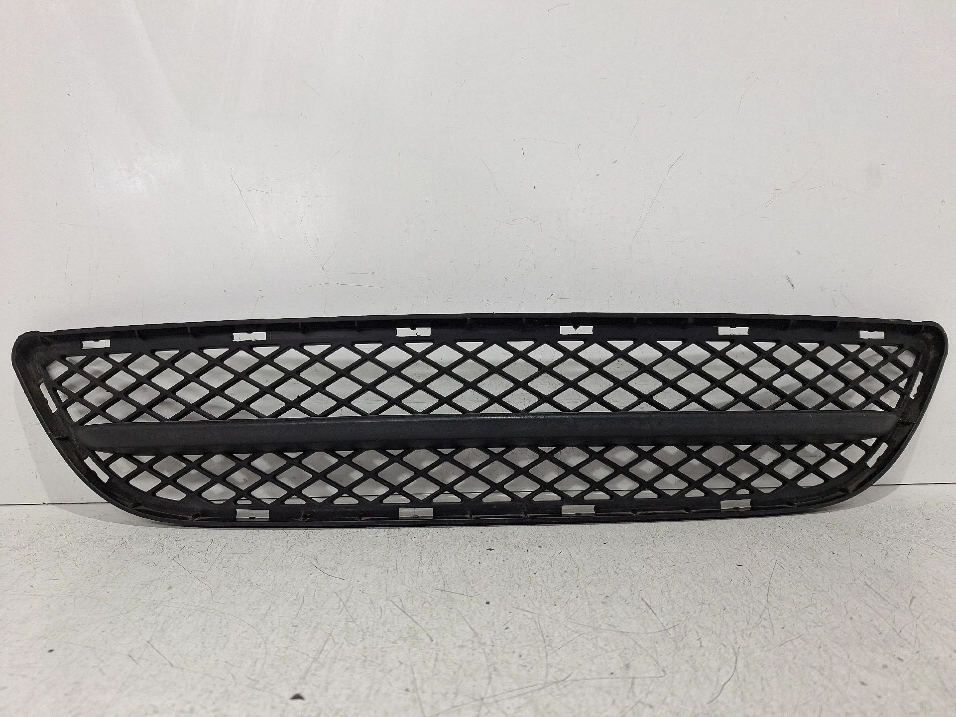 Grelha BMW 3 Touring (E91) 318 d 30881826 | B-Parts