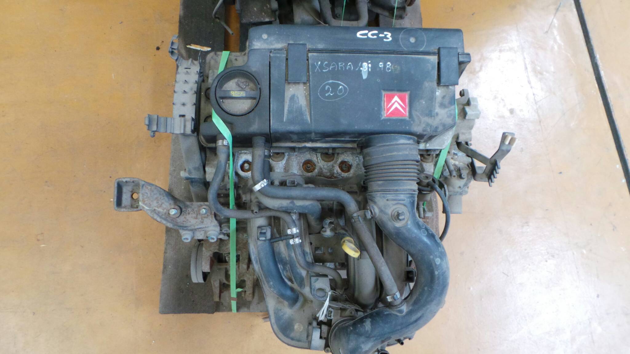 Moteur CITROËN XSARA (N1) 1.8 i LFX (XU7JB) / 10KJL92007364 | B-Parts