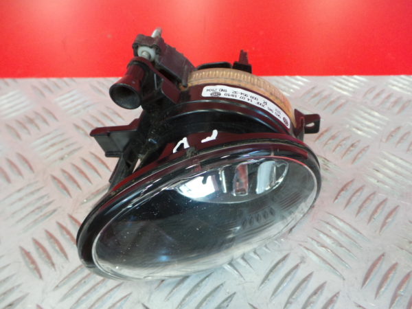 Feu de brouillard avant droite VW CADDY III Box Body/MPV (2KA, 2KH, 2CA ...
