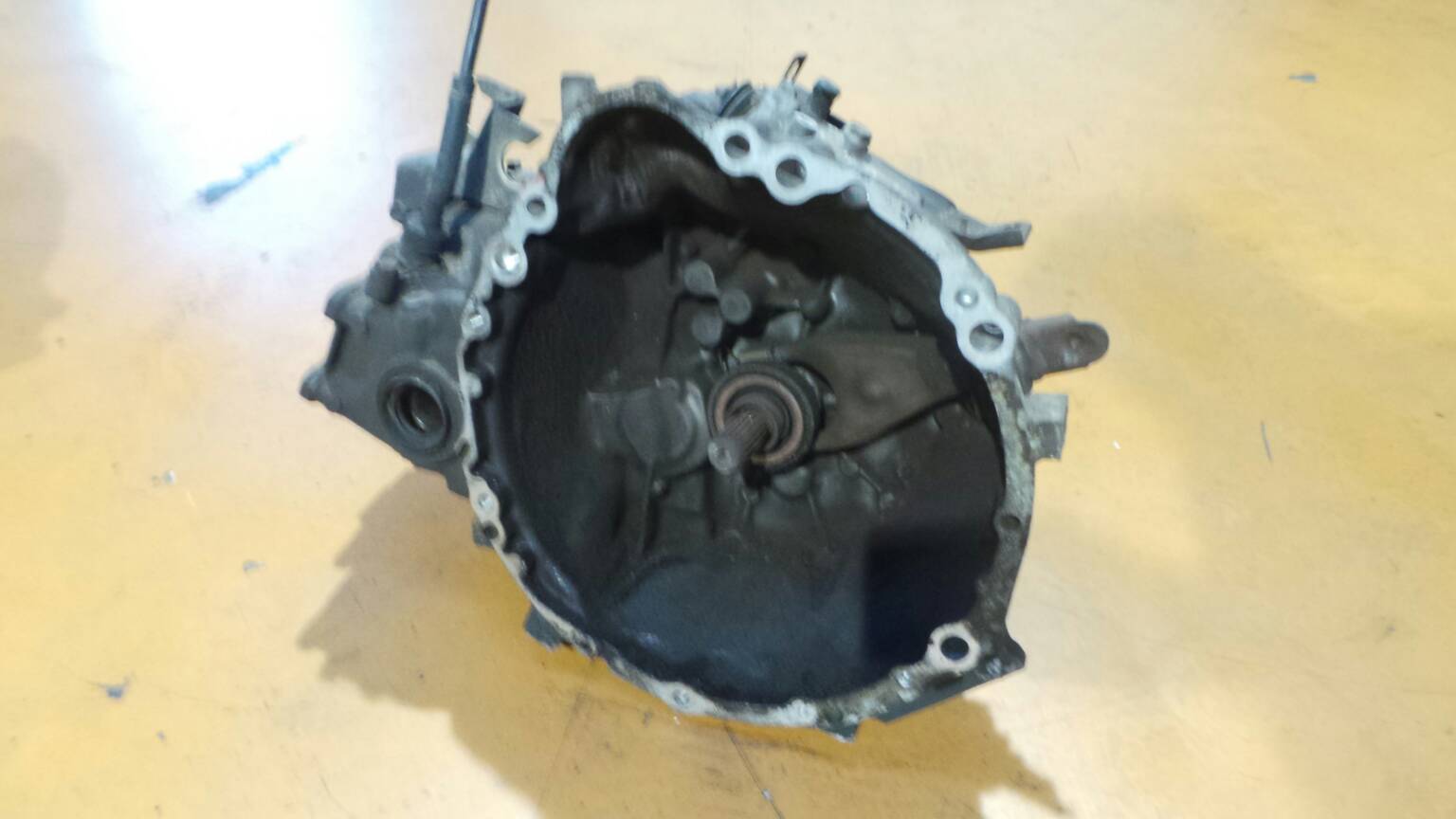 Manual gearbox TOYOTA COROLLA (_E9_) 3964633 | B-Parts