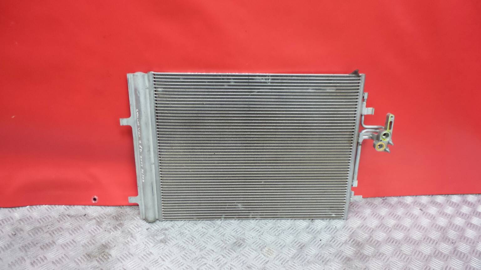AC radiator VOLVO V60 I (155, 157) 1.6 DRIVe 3966736 | B-Parts