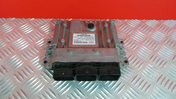 Calculateur moteur (ecu) PEUGEOT 3008 I MPV (0U_) 2.0 HDi Hybrid4 (0URHCA) 4733961 | B-Parts