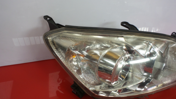 Phare droit TOYOTA RAV 4 III (_A3_) 2.2 D 4WD (ALA30_) 3979985 | B-Parts