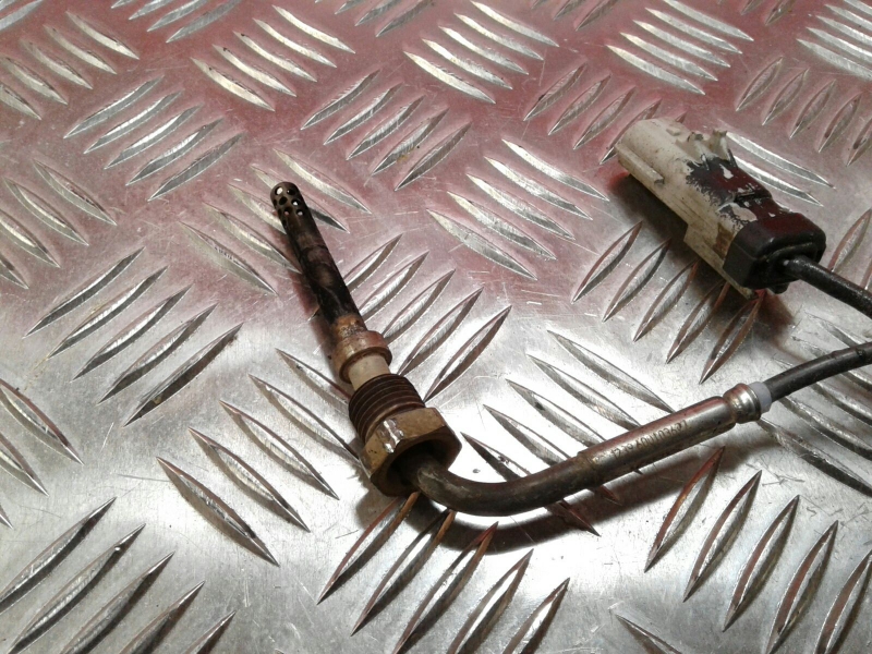 Electronic sensor MITSUBISHI CANTER Platform/Chassis (FB_, FE_, FG_) 3. ...