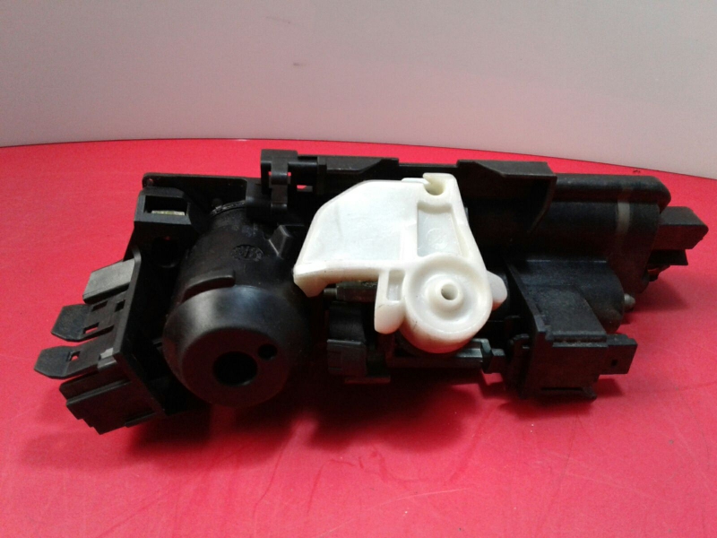 Fechadura da mala MERCEDES-BENZ C-CLASS (W203) A2037500693 | B-Parts