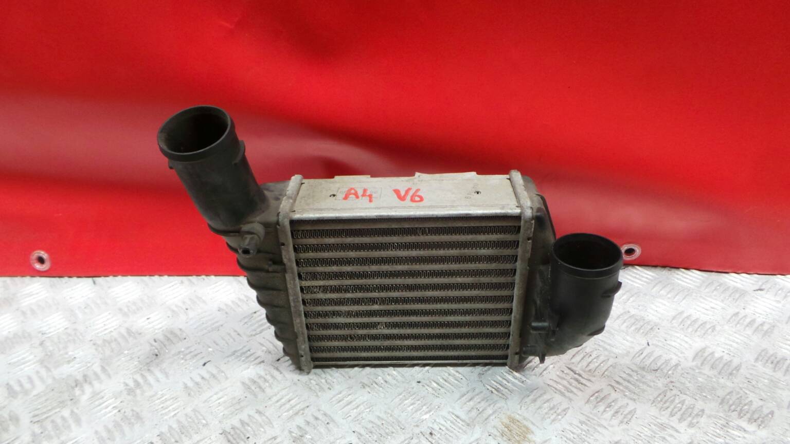 Intercooler AUDI A4 (8D2, B5) 2.5 TDI 059 145 806 | B-Parts