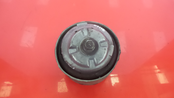 Engine mount MERCEDES-BENZ C-CLASS (W203) C 270 CDI (203.016) 3973844 ...