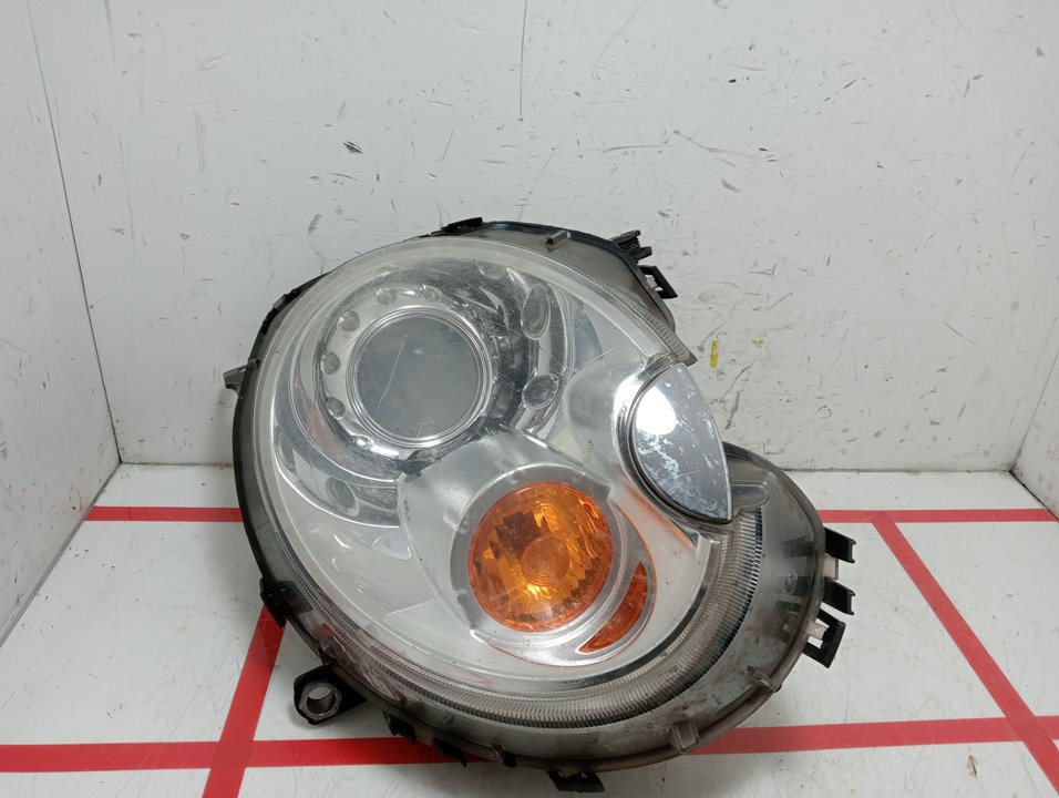 Optica direita MINI MINI (R56) 31598515 | B-Parts