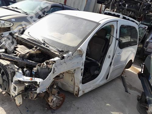 Fuse box CITROËN BERLINGO / BERLINGO FIRST Box Body/MPV (M_) 1.6 HDI 90 (MB9HX, MC9HX) 11106278 ...