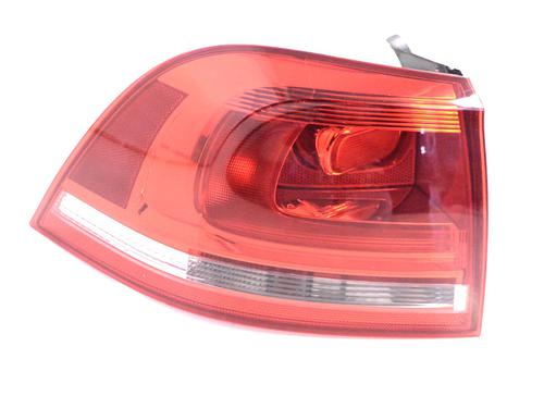 Left taillight VW TOUAREG (7P5, 7P6) 3.0 V6 TDI 8394012 | B-Parts