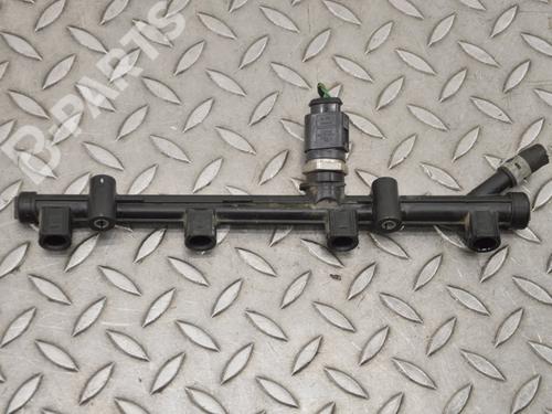 Injection rail AUDI Q3 (8UB, 8UG) 2.0 TFSI quattro 11114054 | B-Parts
