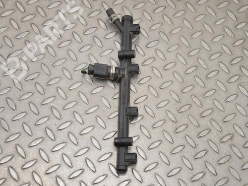 Injection rail AUDI Q3 (8UB, 8UG) 2.0 TFSI quattro 11114054 | B-Parts