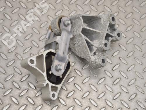Engine mount MERCEDES-BENZ CLA Coupe (C117) CLA 220 CDI / d (117.303 ...