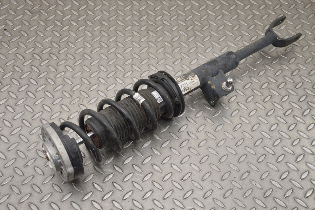 Right front shock absorber BMW 5 (G30, F90) 540 i 11114129 | B-Parts