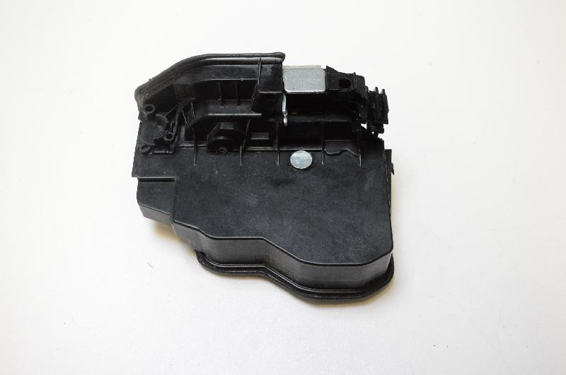 Rear left lock BMW X3 (F25) xDrive 35 d 7753825 | B-Parts